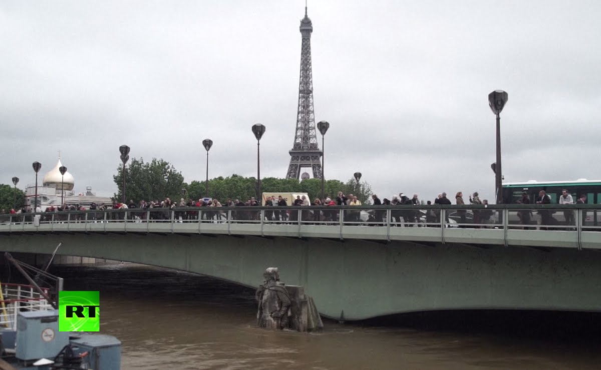 France hit by worst floods in years, thousands flee homes after record ...