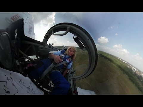 Head-spinning 360: Awe-inspiring aerobatic stunts by world’s best ...
