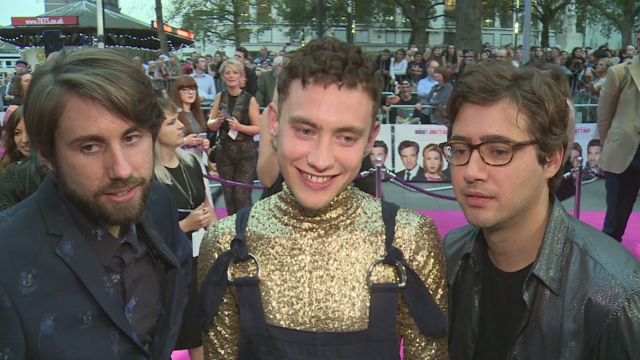 Years and Years on wearing Bridget-Jones-style 'granny pants' - The ...