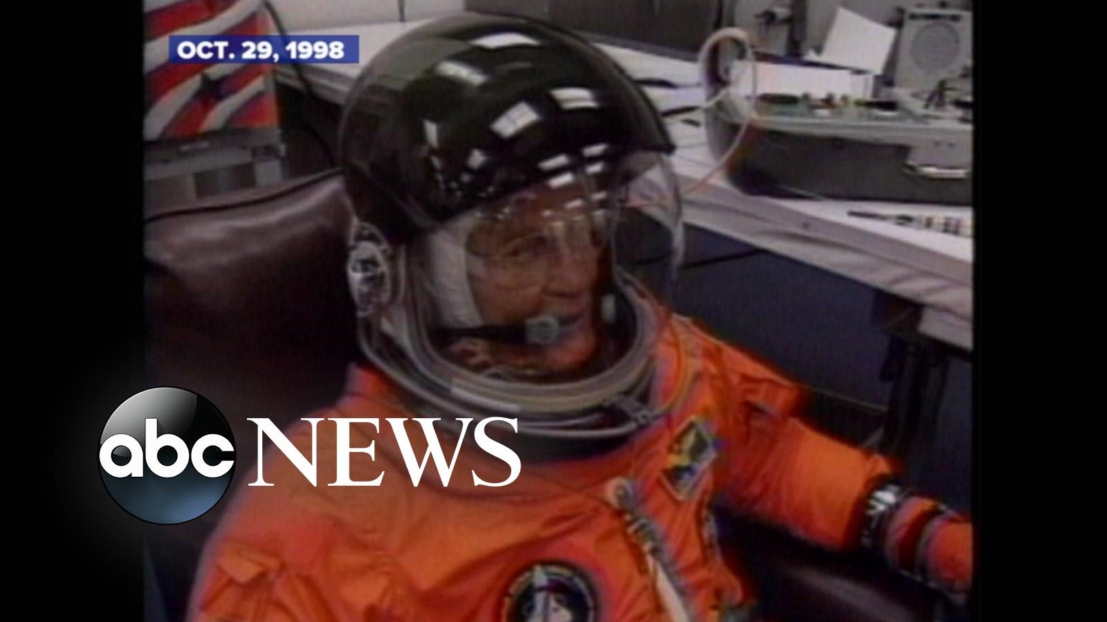 John Glenn Returns to Space in 1998 | ARCHIVAL VIDEO - The Global Herald