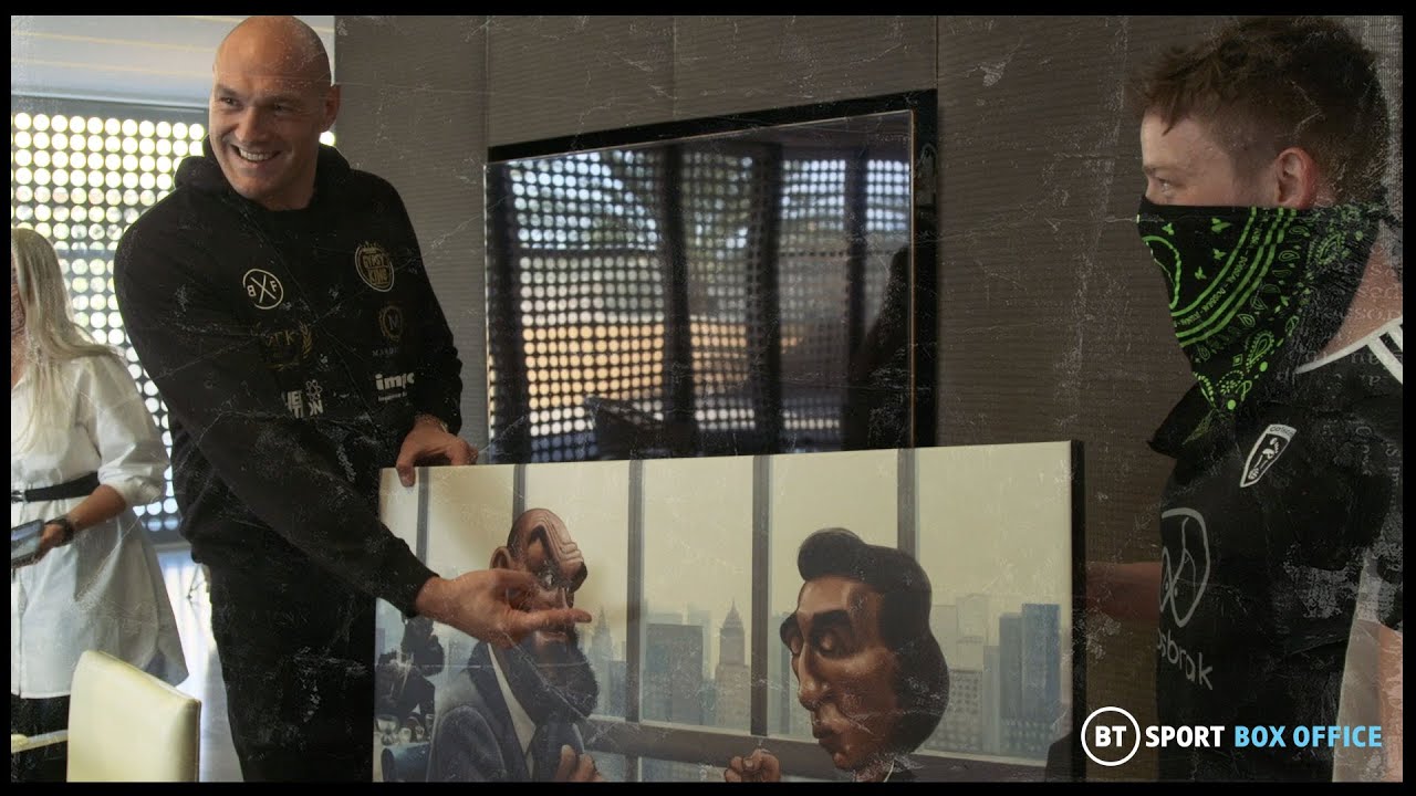 "Who's that big dosser?!" 😂 Tyson Fury meets Dosbrak and is presented ...