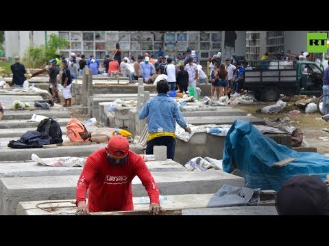Worst of COVID-19 pandemic | Bodies of loved ones lost & cemeteries run ...