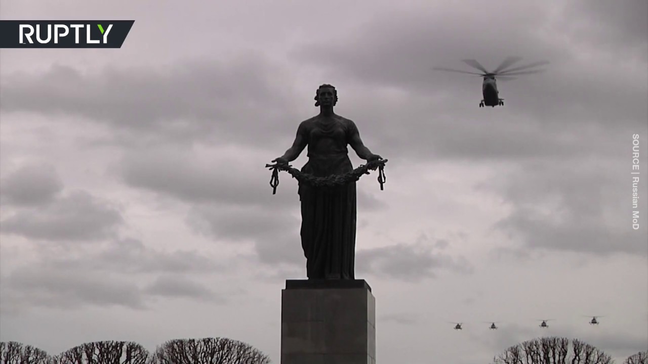 WWII 75th anniversary | Military aircraft flyover takes place in St ...