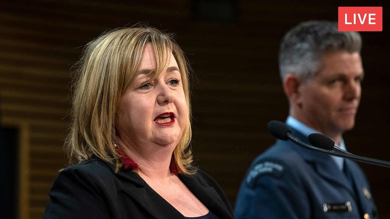 Megan Woods and Air Commodore Darryn Webb give quarantine update - The ...