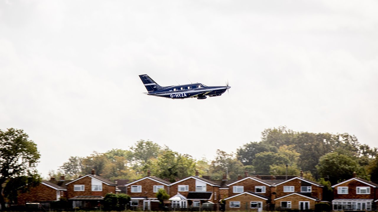World's first hydrogen powered plane takes flight in Cranfield, UK ...