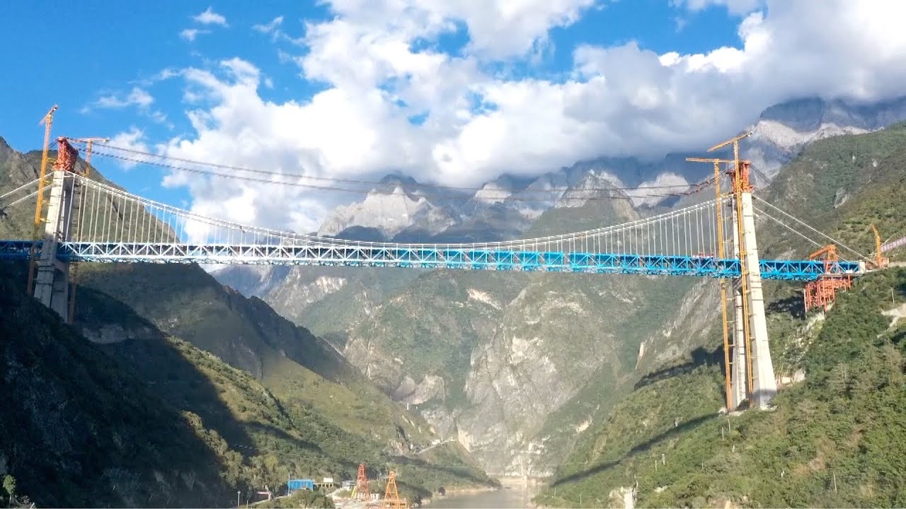 Time-lapse video shows completion of mega bridge on China's railway ...