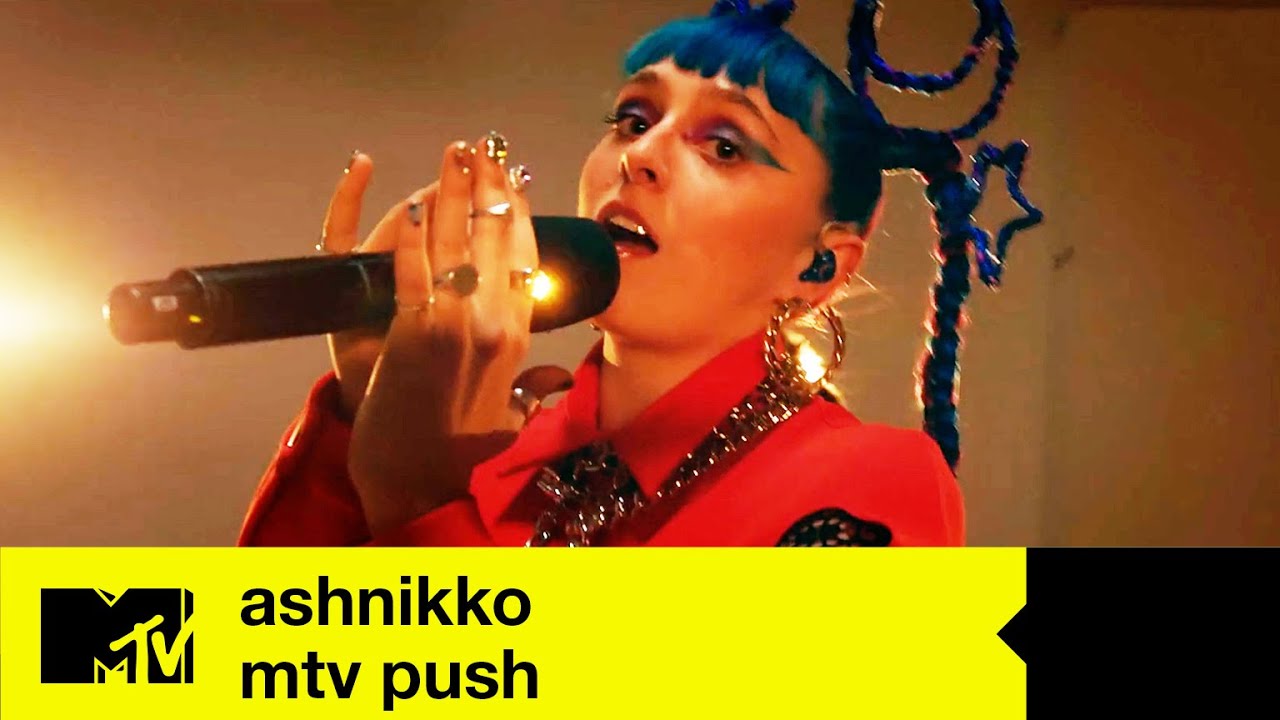 Ashnikko Performs Daisy Live & Talks About Her Alter Ego (MTV Push ...