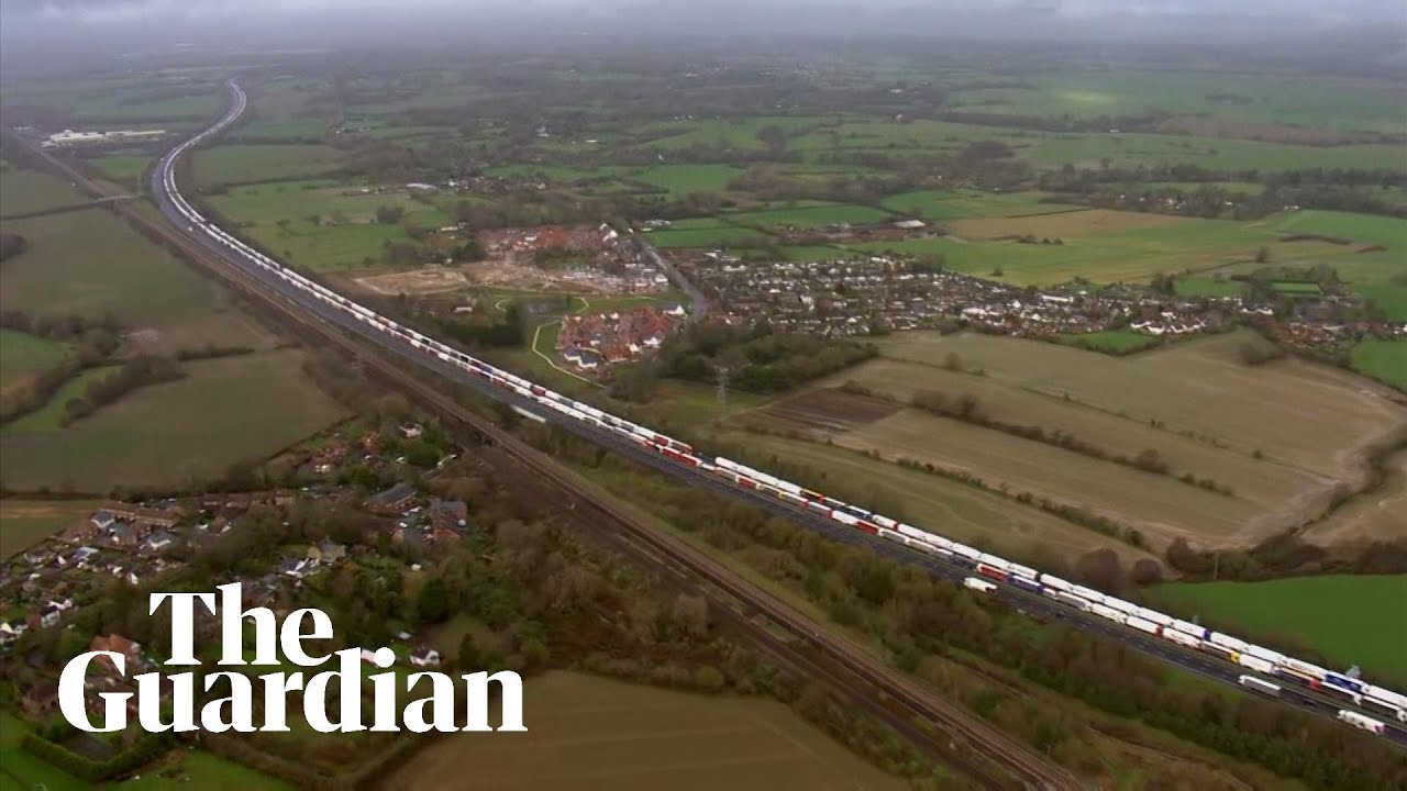 Hundreds of lorries line Kent motorways as border backlog grows - The ...