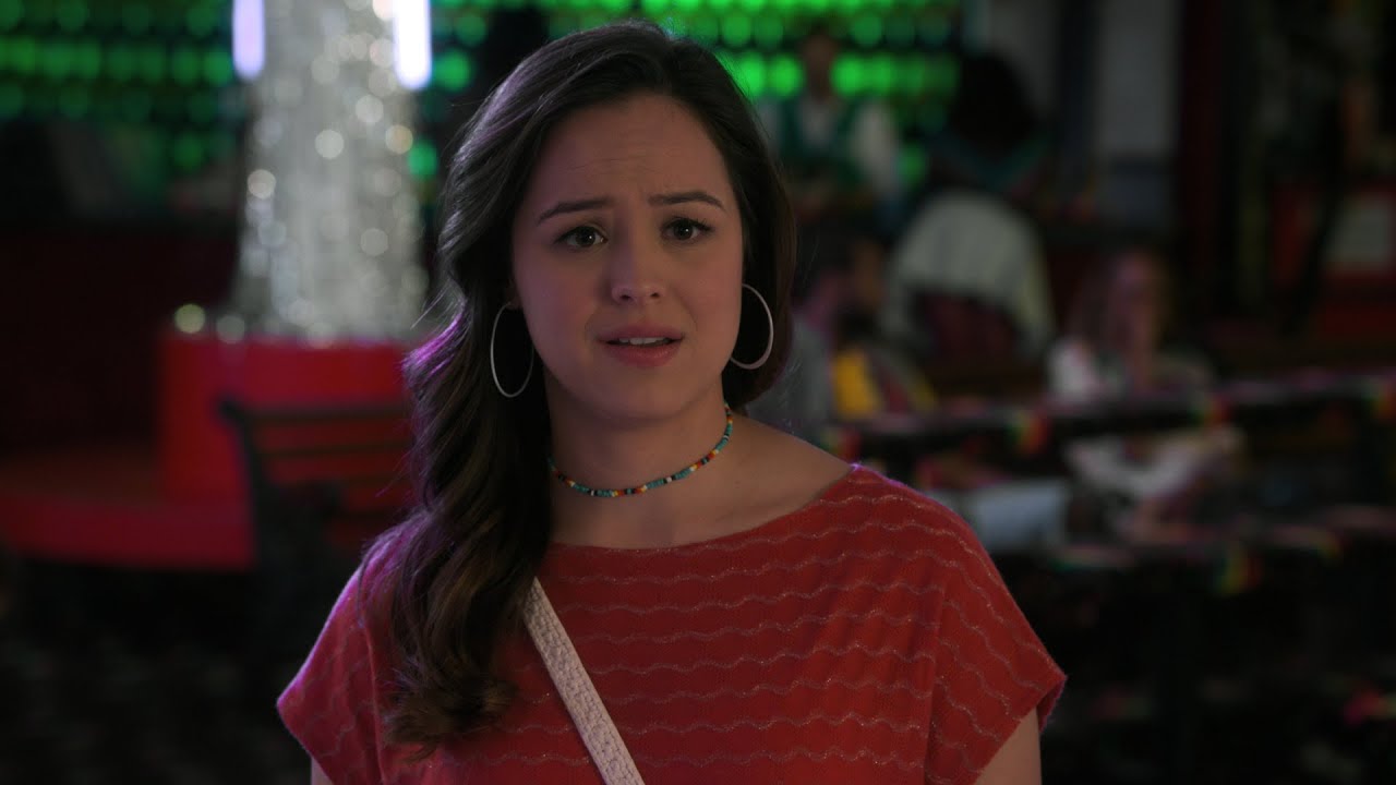 Erica Opens Up to Murray About Relationship Stuff - The Goldbergs - The ...