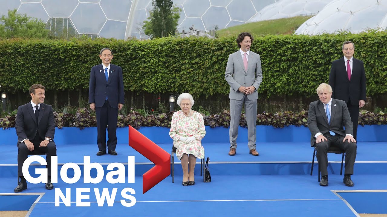 G7 summit: Leaders laugh at Queen's joke about family photo - The ...