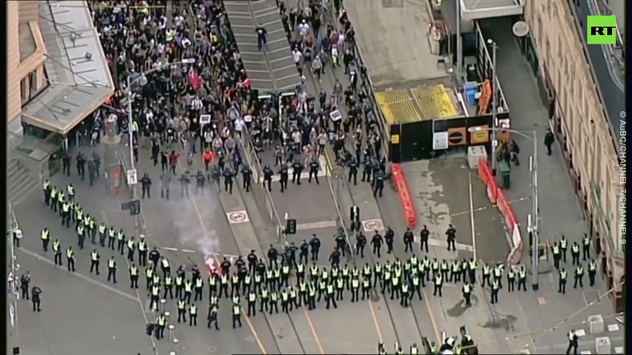 Pepper spray, arrests | Australian police clash with protesters at ...