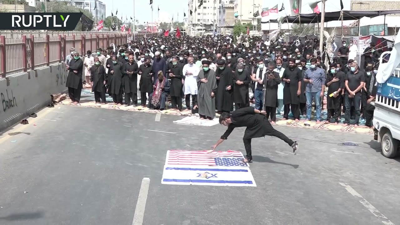 Mourning rituals | Thousands of Shia Muslims attend Muharram procession ...