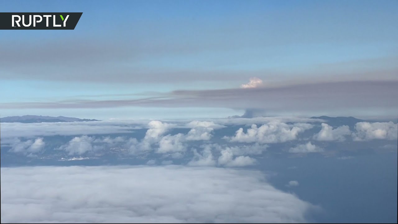 Smoke from La Palma volcano eruption spotted from plane - The Global Herald