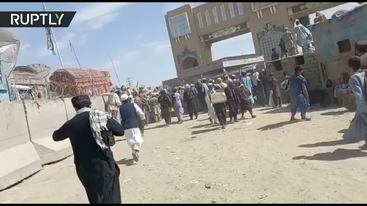 Thousands of Afghans stranded as Chaman border crossing remains closed ...