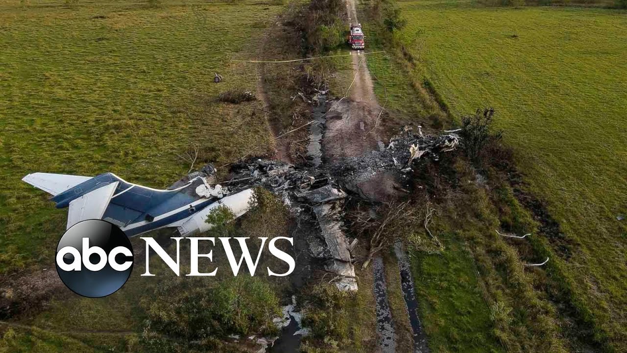 Plane crash, Arbery jury selection, ash clean-up: Week in Photos - The ...