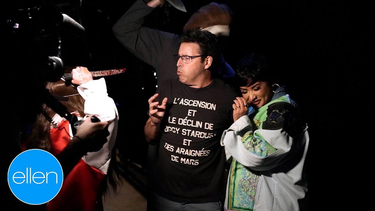 Demi Lovato & Andy Go Through a Haunted House - The Global Herald