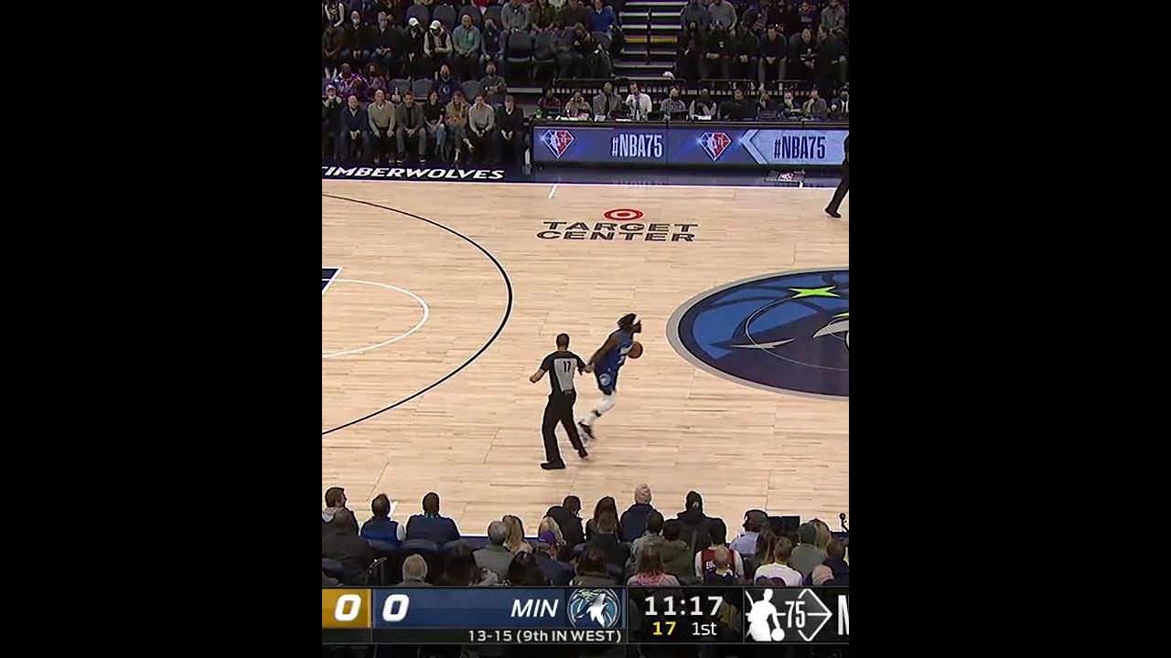 Pat Bev helps a ref back to his feet 🙌 | #Shorts - The Global Herald