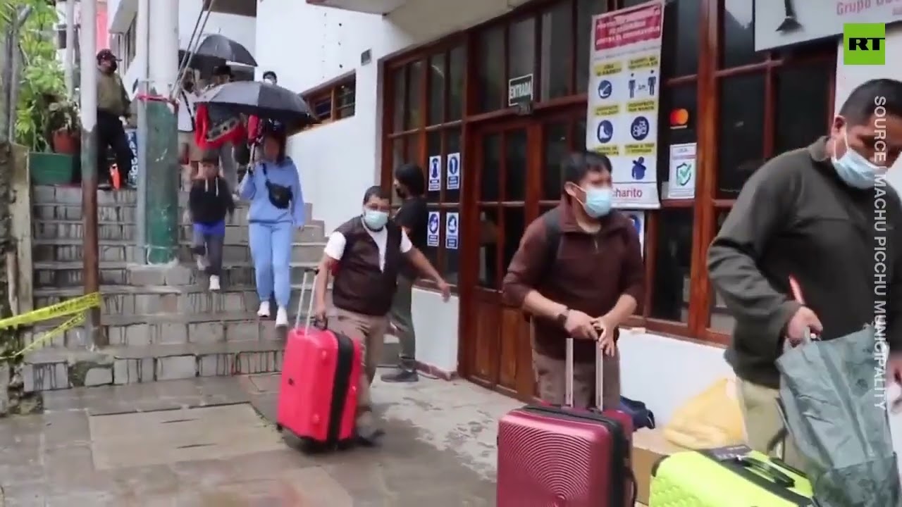 Peru’s Machu Picchu Near Iconic Inca Citadel Evacuated due to Severe ...