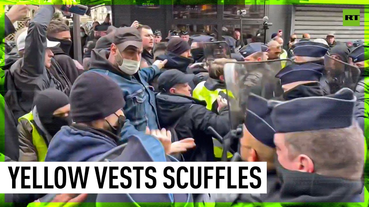 Riot Police Face Off With Yellow Vests in Paris - The Global Herald