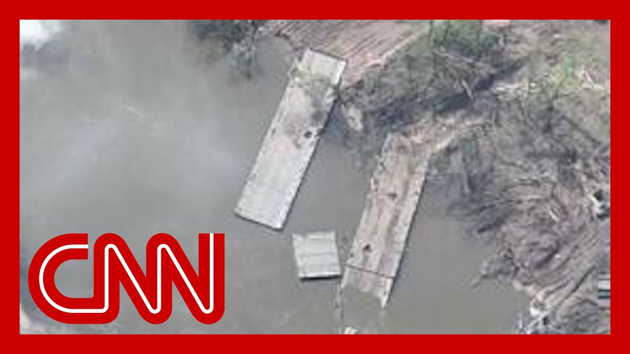 Ukraine blows up two Russian pontoon bridges - The Global Herald