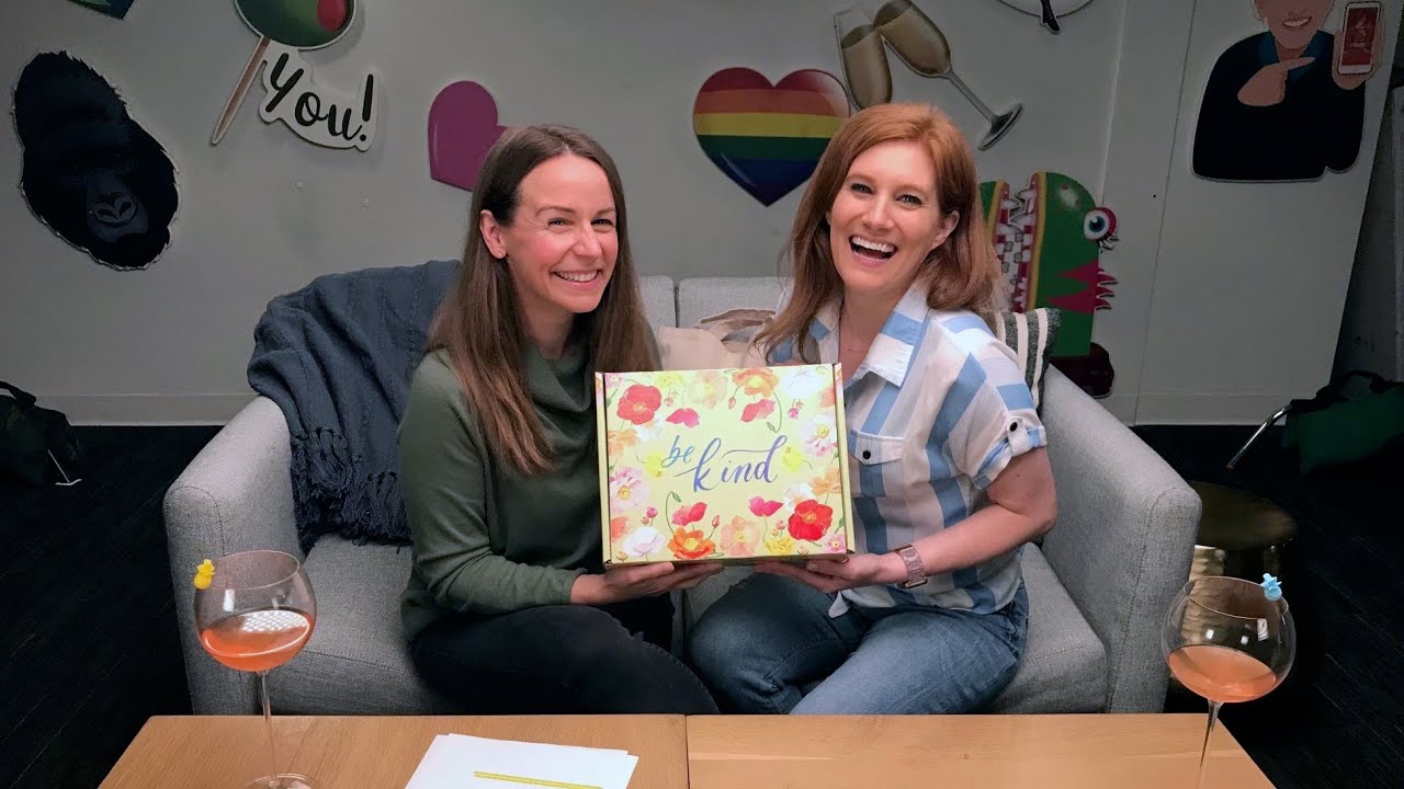 Ellen Show Best Friends, Jeannie & Mariah Unbox The Summer BE KIND. Box ...