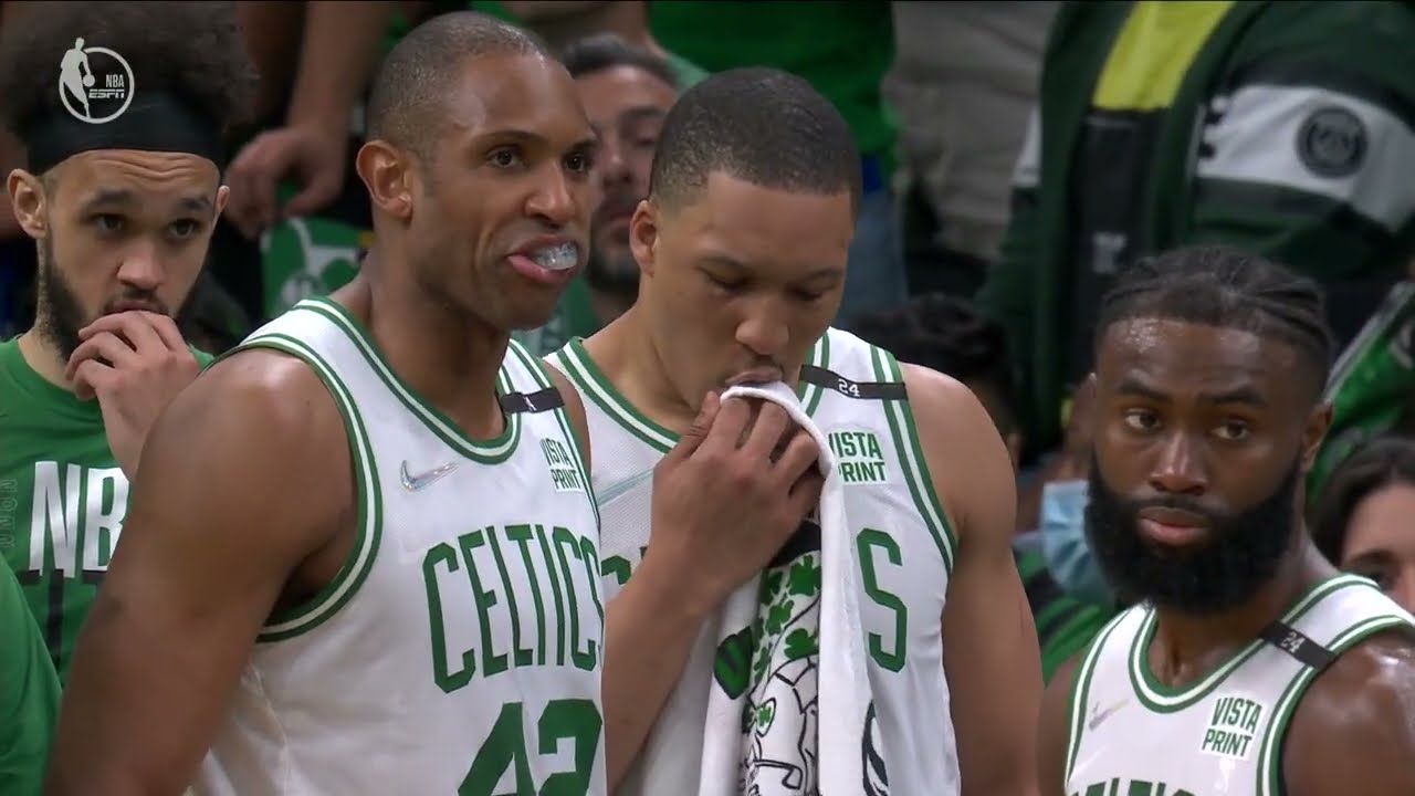 Kevon Looney assessed a common foul for this move on Grant Williams ...