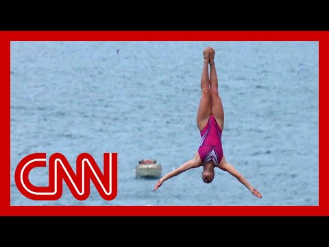Cliff diver Eleanor Smart wants to clean the world's beaches - The ...