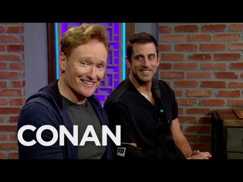 "Assassin’s Creed Origins" Clueless Gamer With Aaron Rodgers — Coming ...