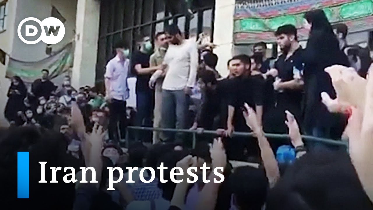 Ongoing protests in Tehran streets after after death of woman in police ...