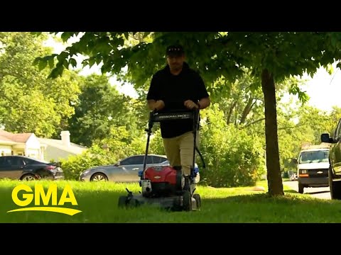 'Superhero' neighbor gets heartwarming surprise from his community l ...