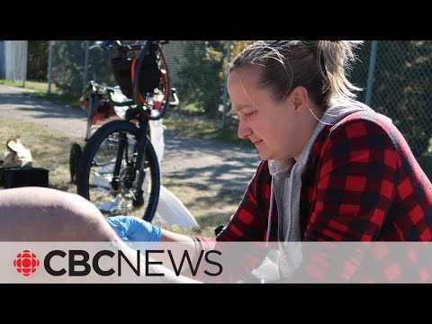 This former medic's help makes people without homes tear up - The ...