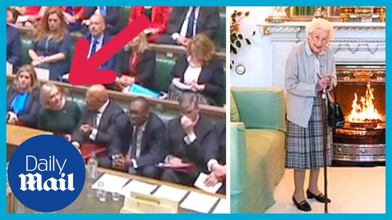 The Queen's health: Moment Liz Truss given note in Commons informing ...
