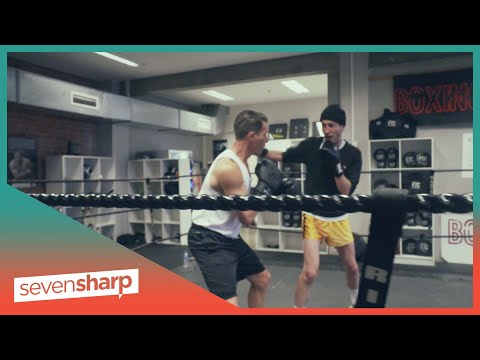 Jeremy Wells tests out his boxing skills - The Global Herald