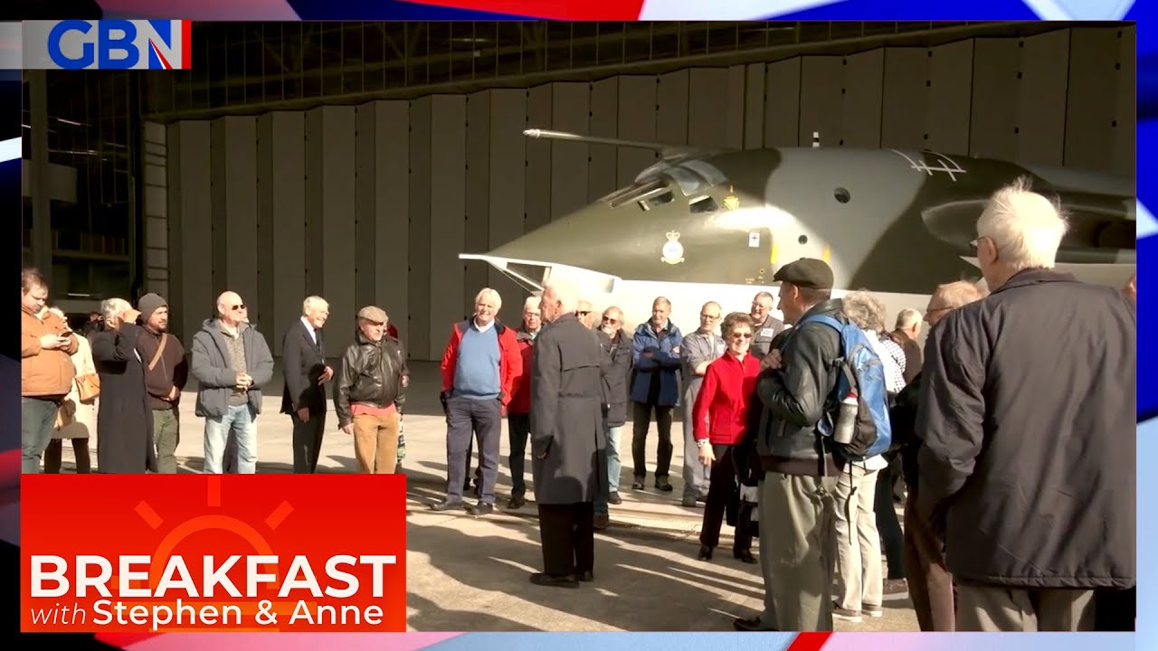 Cold War veterans view restoration works on a Handley Page Victor jet ...