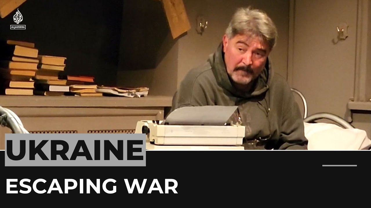 Ukrainian actors and audiences turn to theatre to escape war - The ...