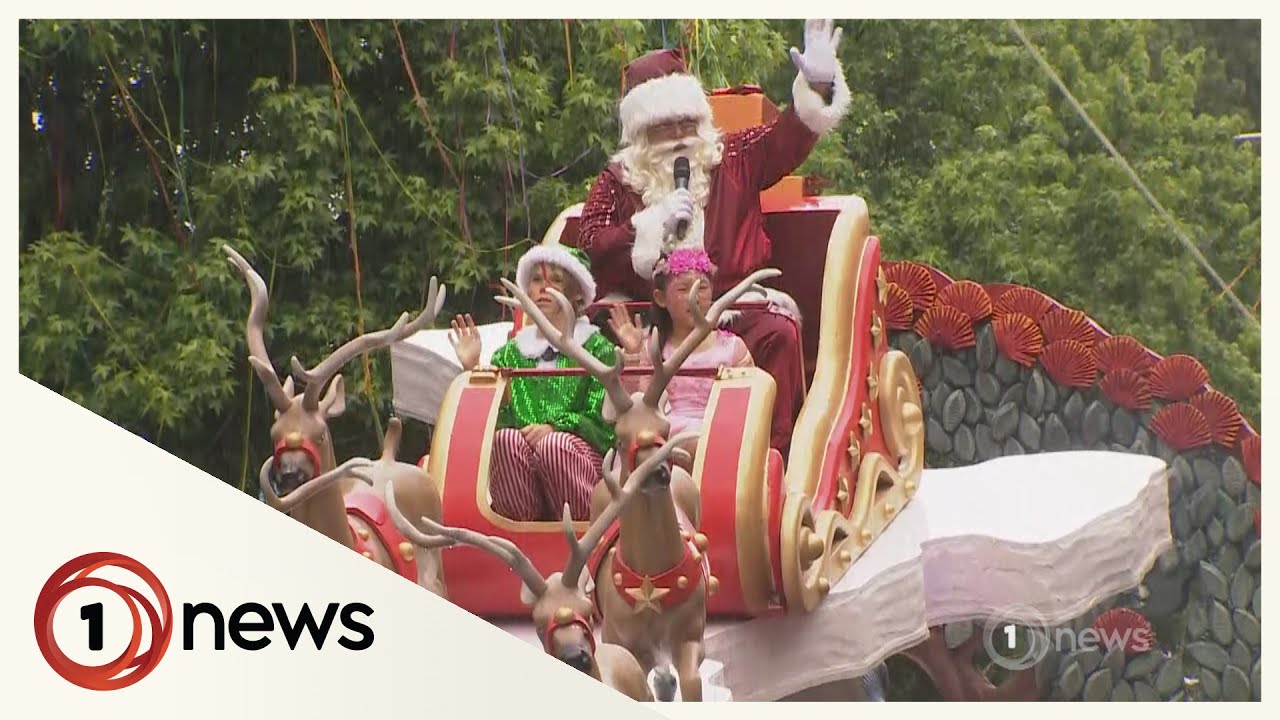 Return of Auckland Santa Parade attracts thousands - The Global Herald