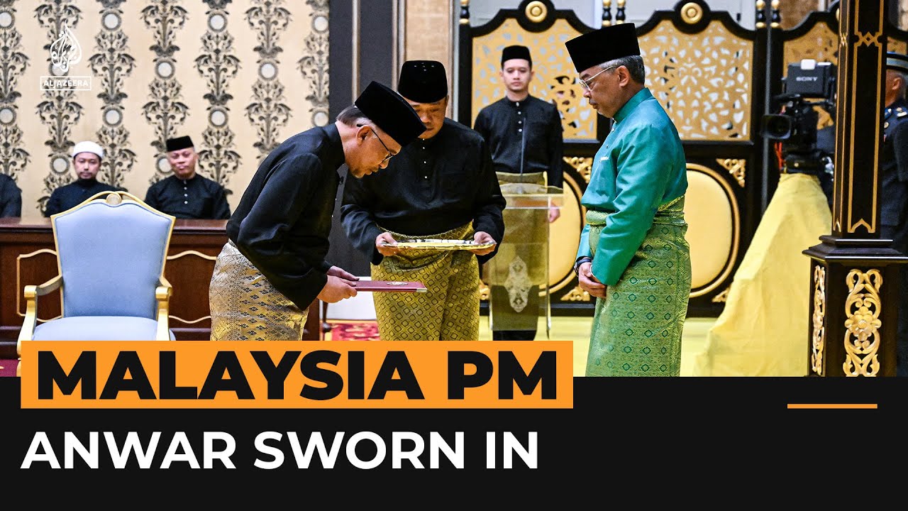 After long struggle, Anwar Ibrahim is sworn in as Malaysian PM | Al Jazeera Newsfeed - The ...