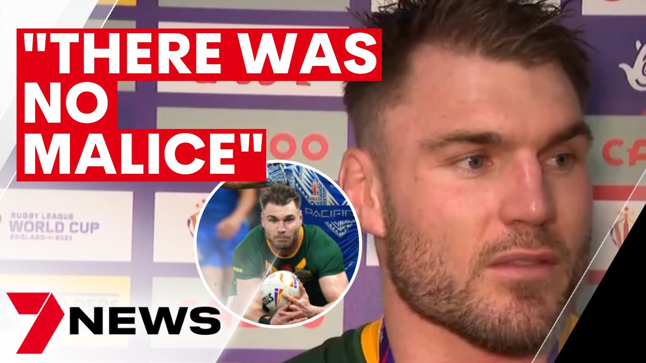 Australian Kangaroos player Angus Crichton sin binned during 2022 Rugby ...