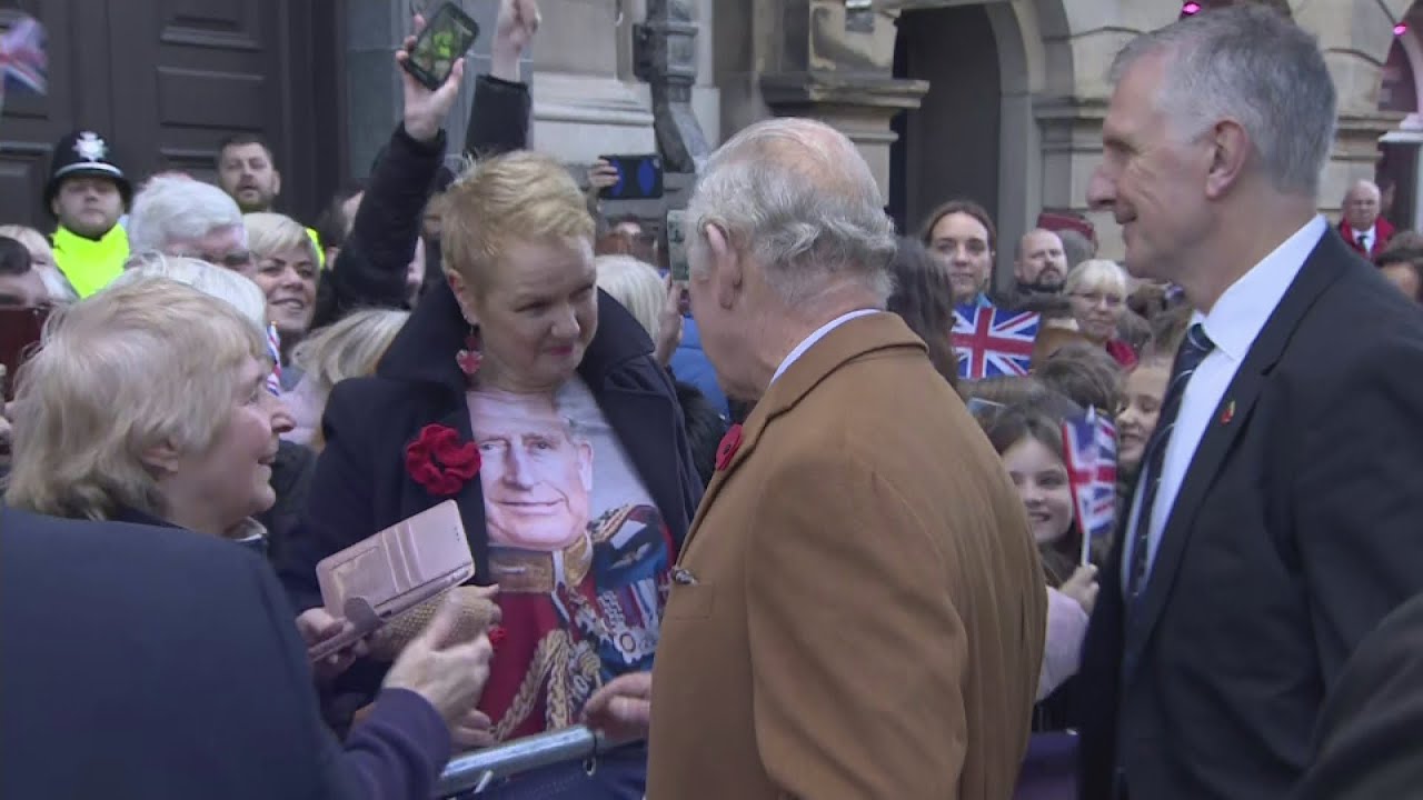 Crowds welcome King and Queen Consort in Doncaster - The Global Herald