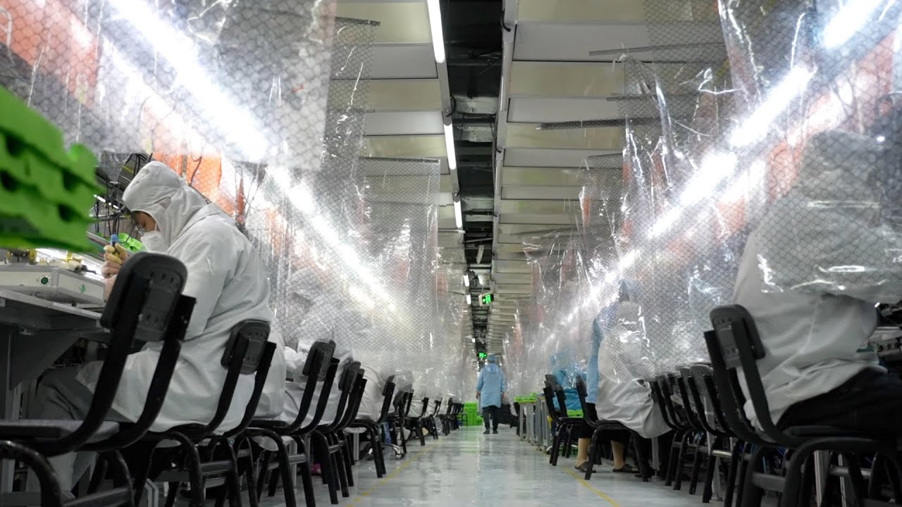 Foxconn's Zhengzhou factory resumes production at peak capacity - The ...