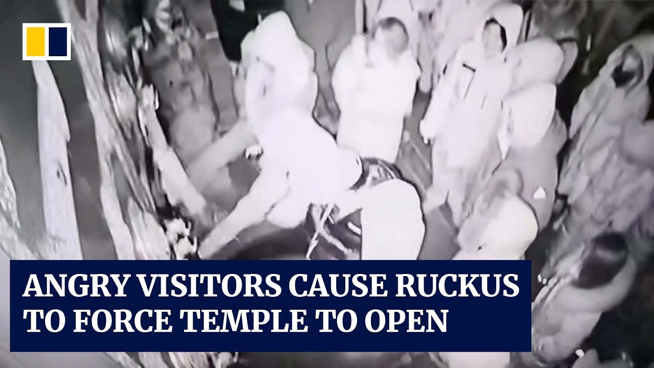 Angry visitors cause ruckus to force temple in China to open - The ...