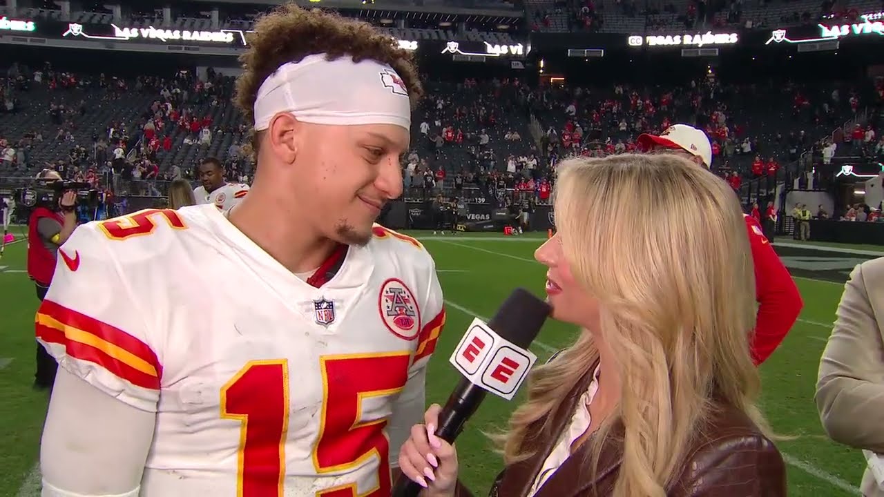 Patrick Mahomes breaks down the 'snow globe' trick play | NFL on ESPN ...