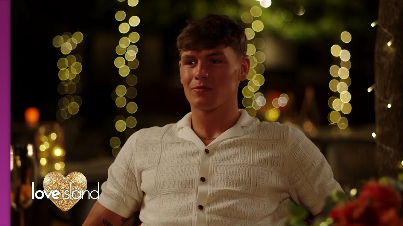 FIRST LOOK: Casey's caught in a triangle with Claudia and Rosie | Love ...