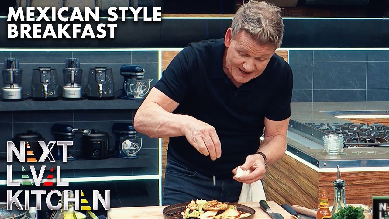 Gordon Ramsay Burns his Tortilla Cooking Breakfast with Richard Blais ...