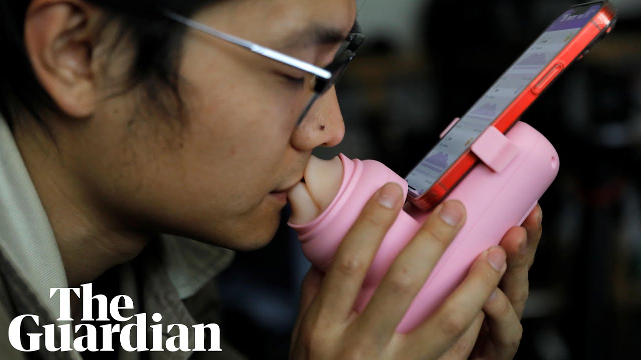 Robot lips invented for long-distance kissing - The Global Herald