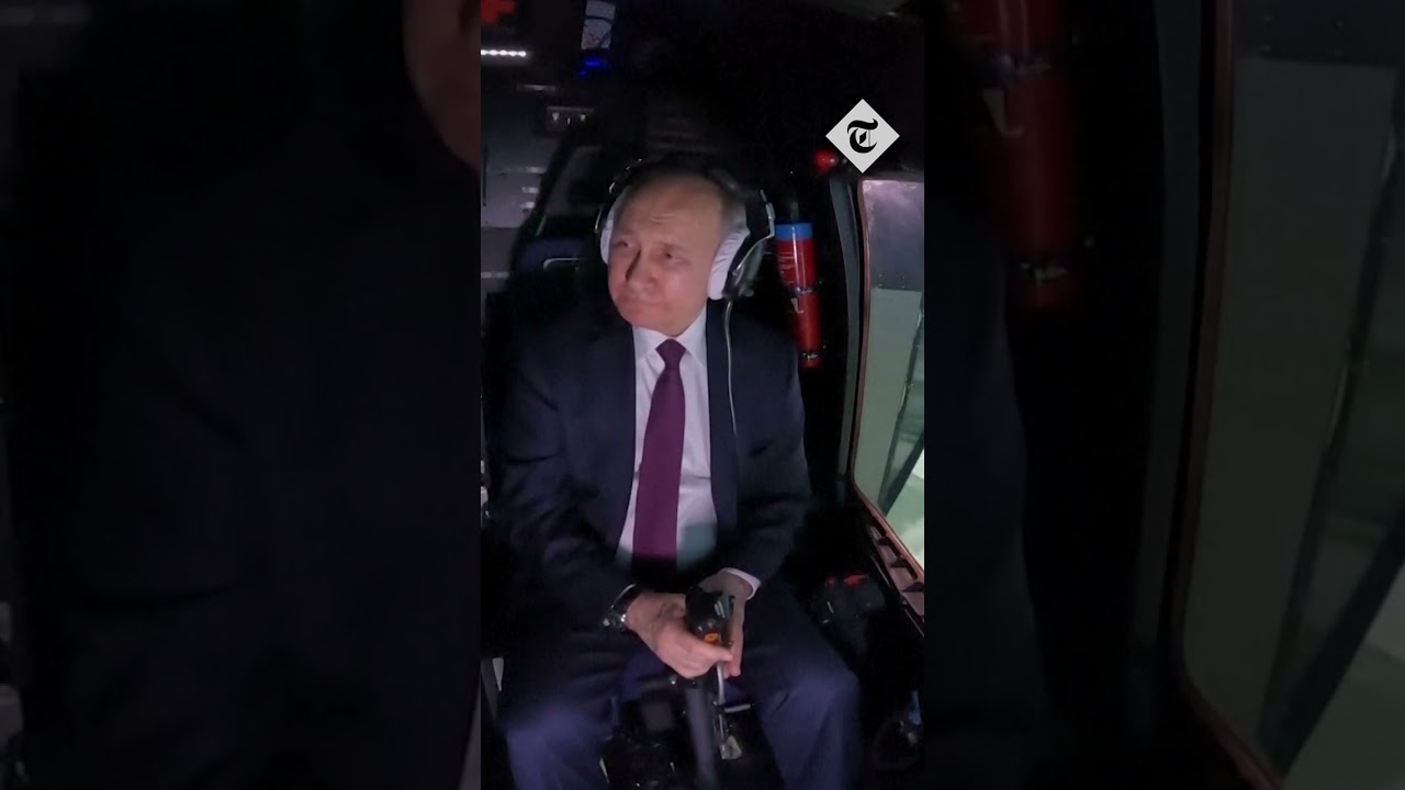 Putin tries out helicopter simulator at Siberian factory - The Global ...