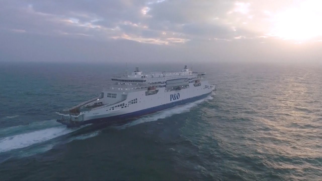 World's first double-ended Ro-Ro battery hybrid ship delivered in ...