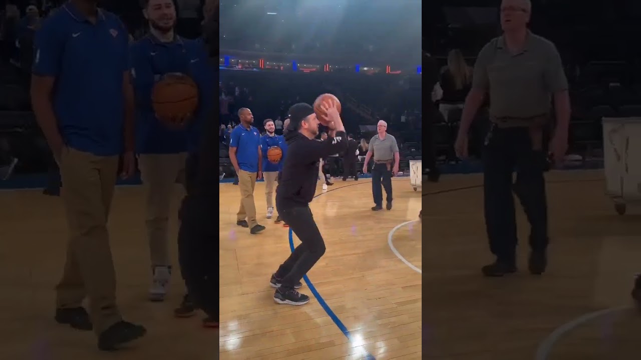 Jason Sudeikis shows off his range at MSG with 'Ted Lasso' co-stars ...