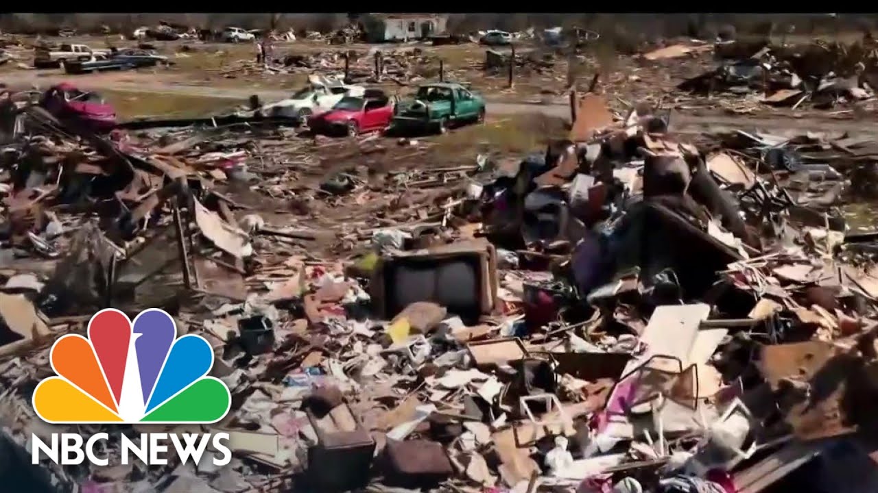 Residents in Mississippi and Alabama displaced after deadly tornado ...