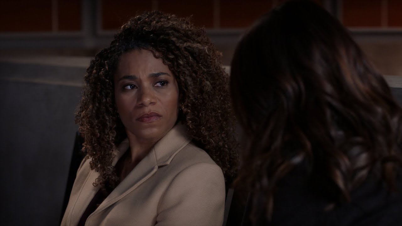 Amelia Tells Maggie That She's Still Here for Her - Grey's Anatomy ...